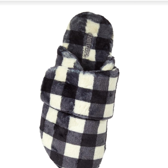 Aetrex | Shoes | Nitb Aetrex Mandy Faux Fur Slipper Black Checkers ...